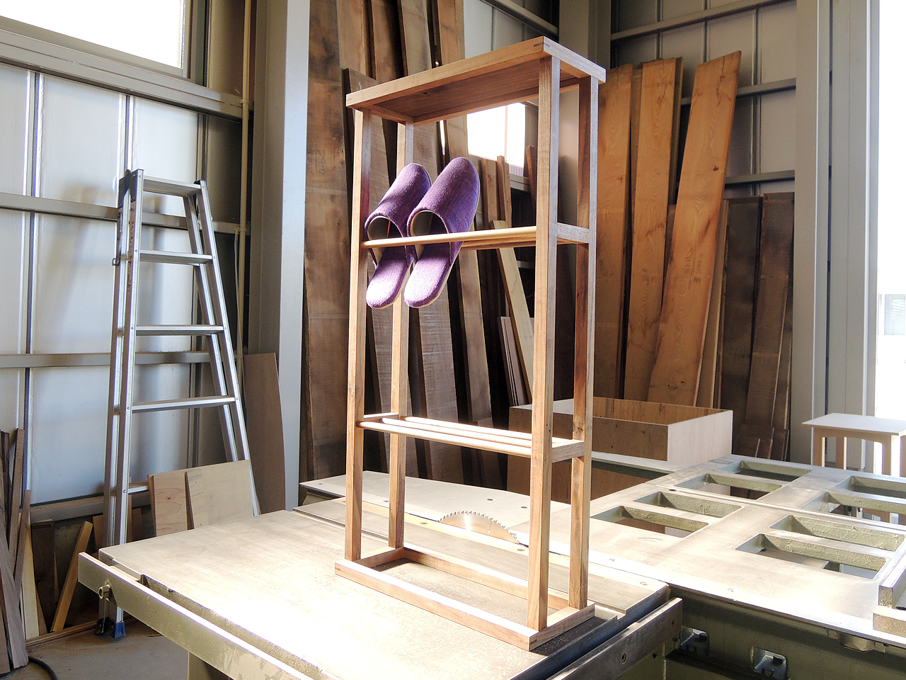 Roof Slipper Stand | VintageFactory | 富山県富山市の家具工場 | 特注家具・造作家具対応